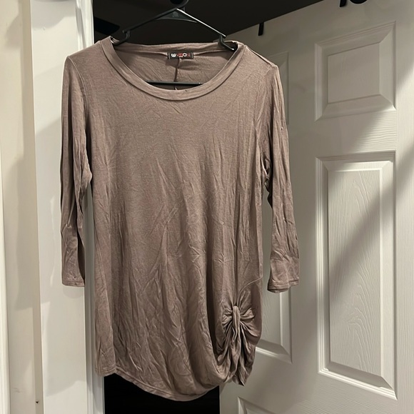 Vision Usa | Tops | Womens Boutique Vision Usa 34 Sleeve With Side Knot ...